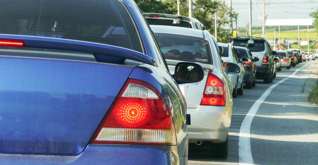 What Is The Proper Distance Between Cars When Driving? - Daniel ...